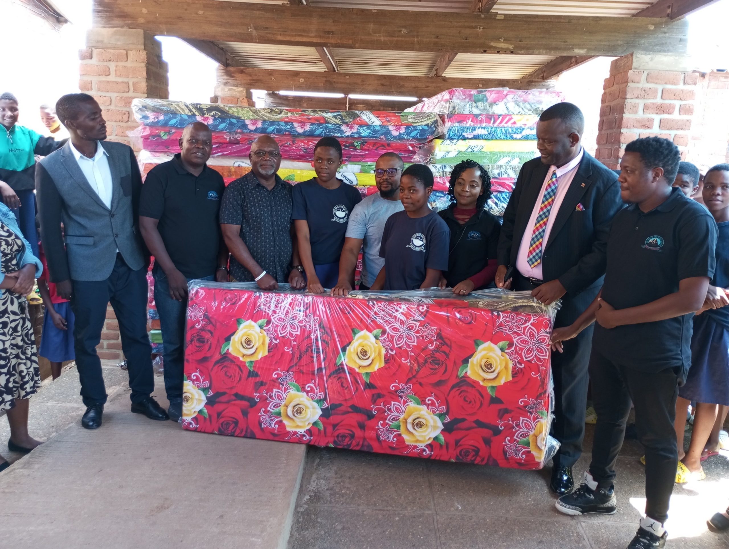 Luchenza Secondary School alumni donates mattresses to former school ...